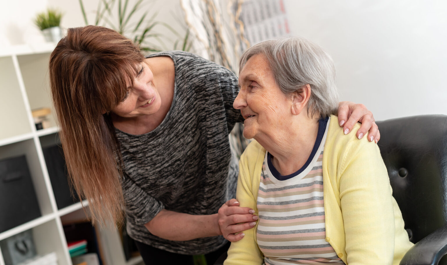How to Use Visual Cues to Aid Dementia Patients – HelpDementia.com