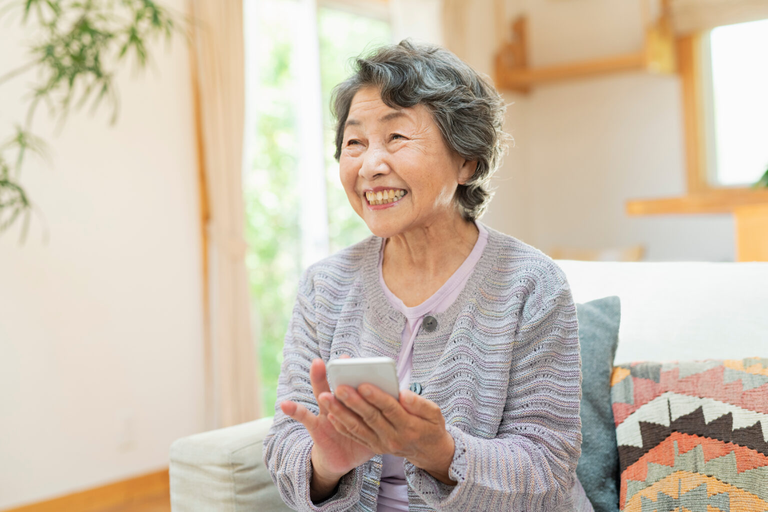 Best phones for elderly people, those with Dementia and Alzheimer’s ...