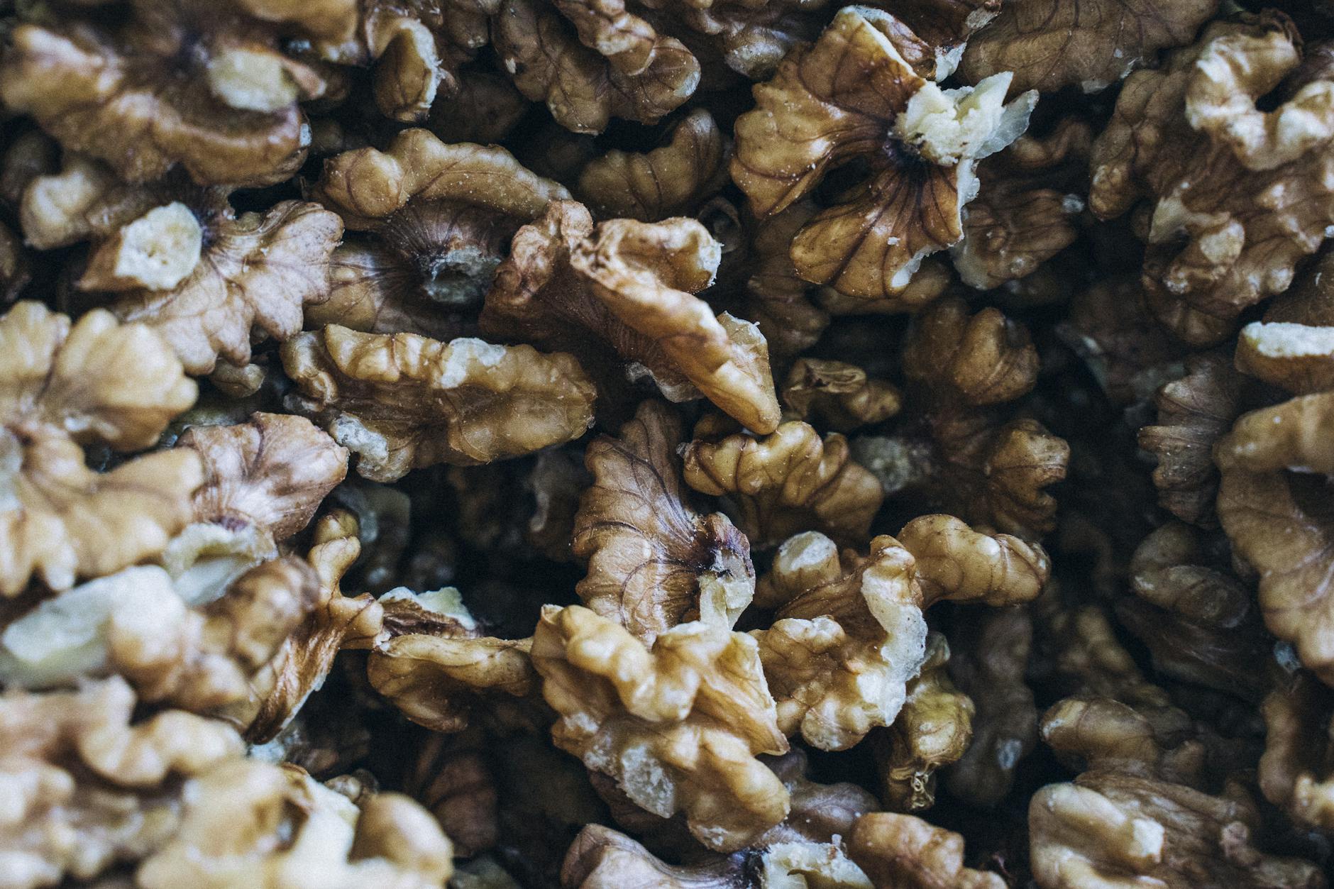 Walnuts and Brain Shape: The Nut That Looks Like a Brain - HelpDementia.com