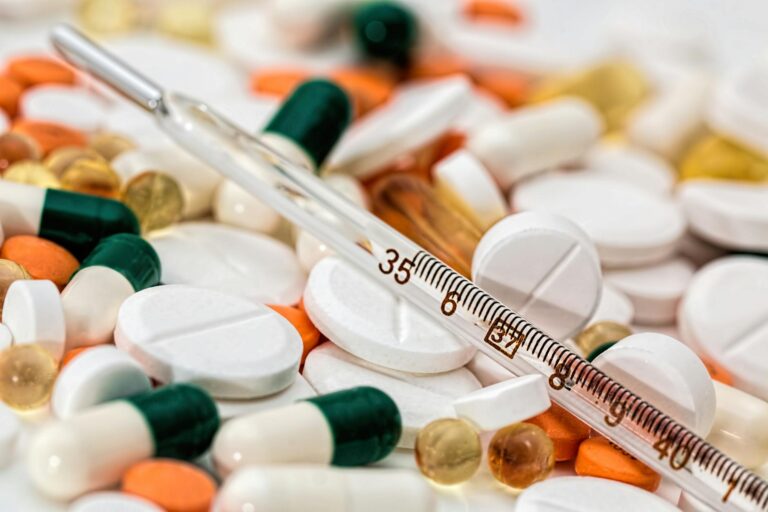 How to Use Medication to Manage Dementia-Related Anxiety Attacks ...